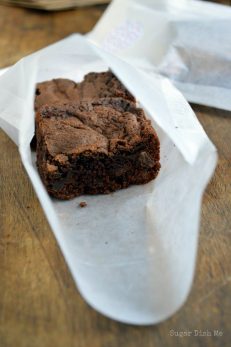 How to Ship Baked Goods - Sugar Dish Me