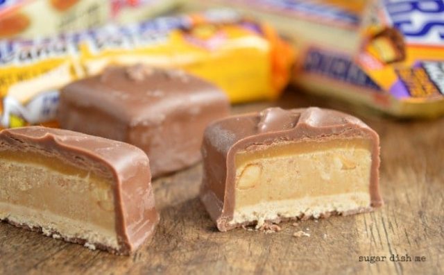 Peanut Butter Snickers Bar Blondies - Sugar Dish Me