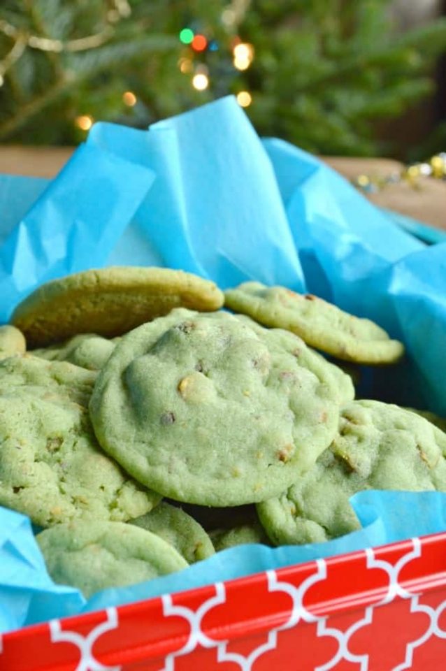 Pistachio Pudding Cookies - Sugar Dish Me