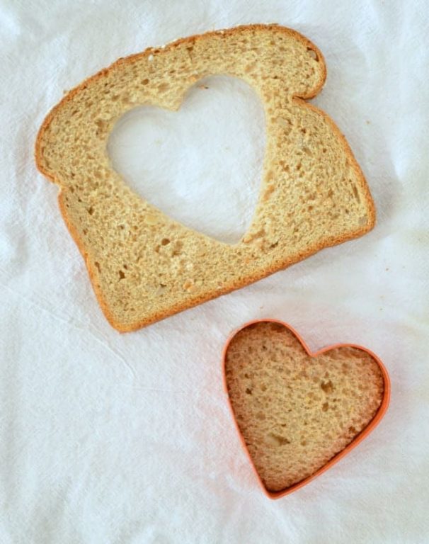 How to Make a Heart Shaped Breakfast - Sugar Dish Me