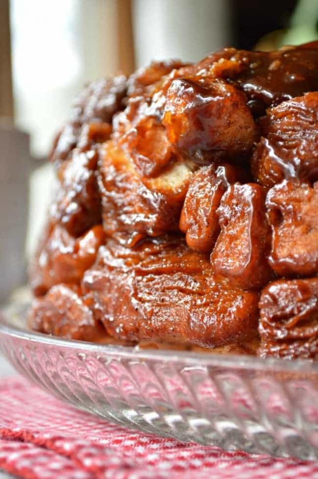 Christmas Morning Monkey Bread - Sugar Dish Me
