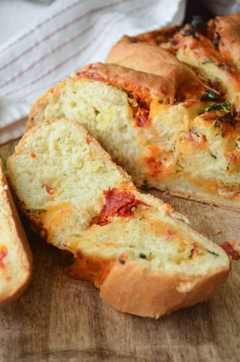 Easy Cheesy Italian Bread - Sugar Dish Me