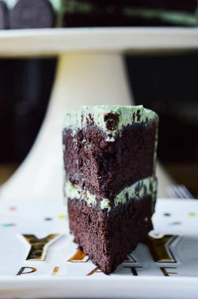 Mint Oreo Buttercream Frosting - Sugar Dish Me